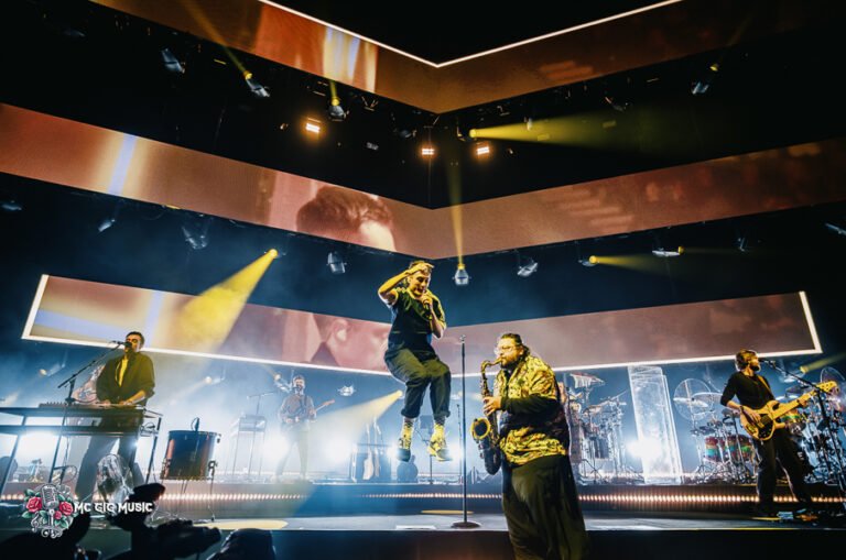 Bastille / Sofia Camara / Bradley Simpson - From All Sides tour live ...
